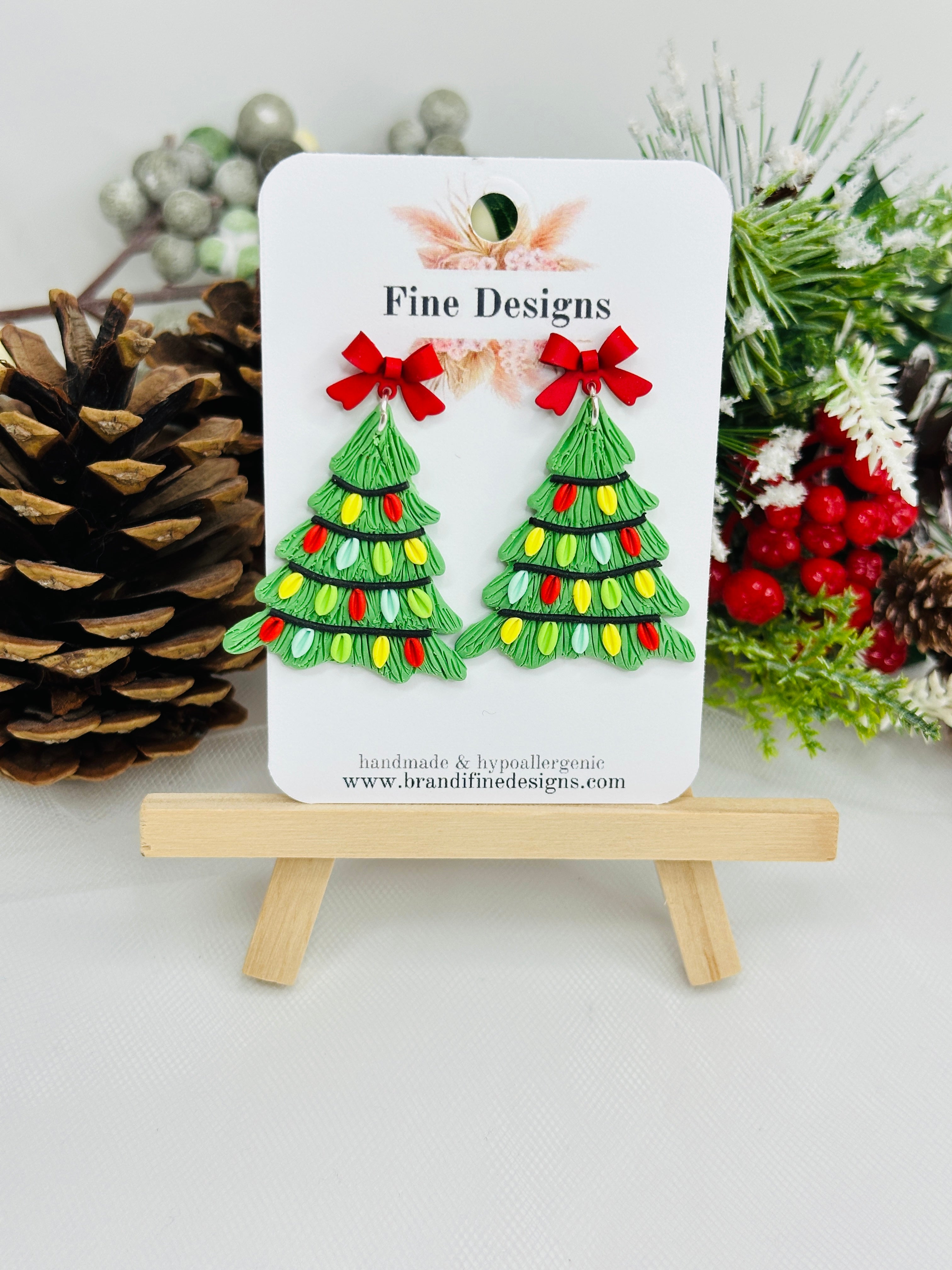 Lighted Tree Detailed – Fine Designs